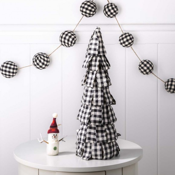 [OFFICIAL] Glitzhome Black & White Plaid Fabric Garland FREE SHIPPING