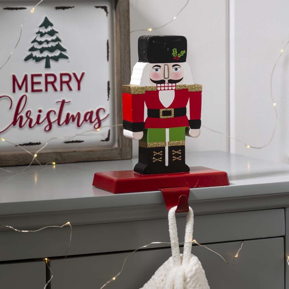 [OFFICIAL] Glitzhome 7.00"H Wooden/Metal Nutcracker Stocking Holder